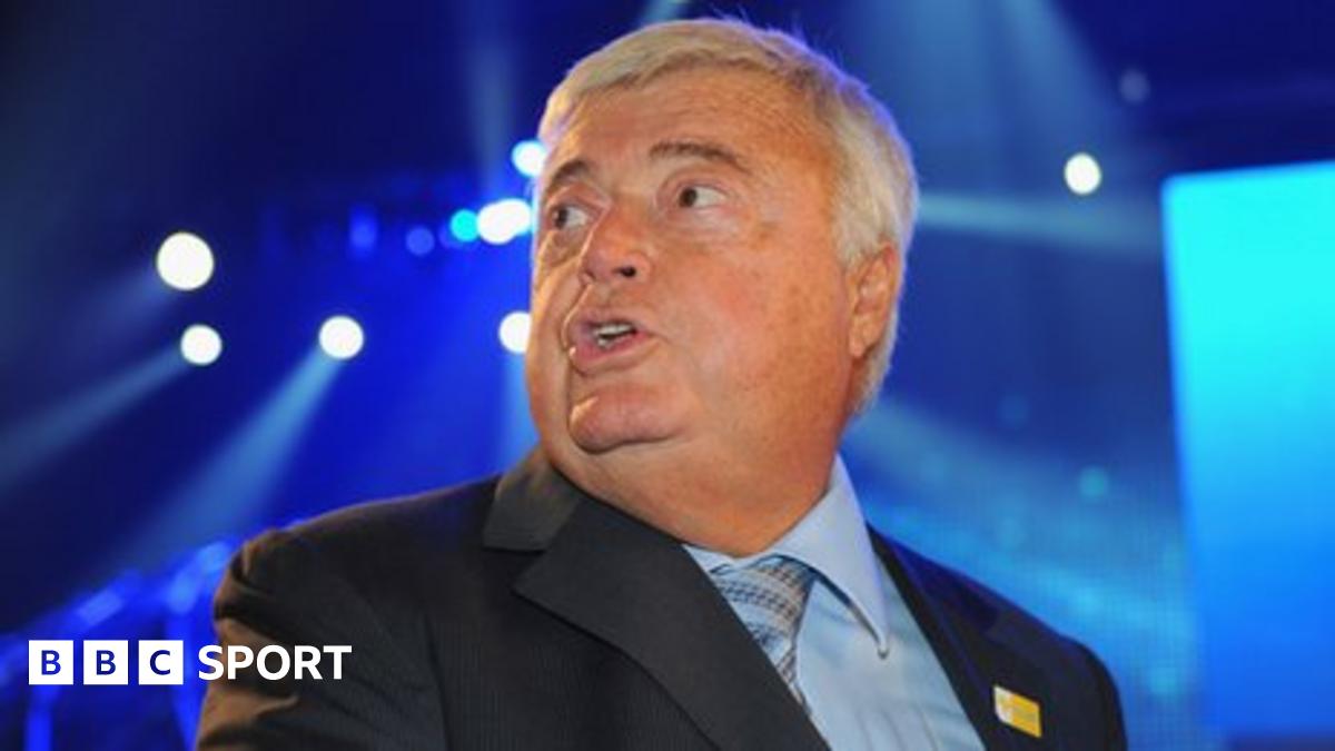 Investigative journalist Andrew Jennings tells Brazil that Fifa "stinks ...