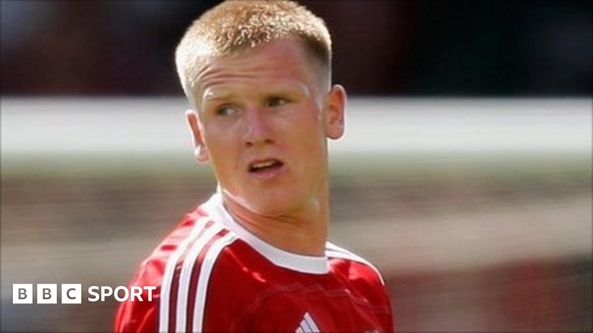 Swindon Town's Matt Ritchie unfazed by Bournemouth bid - BBC Sport