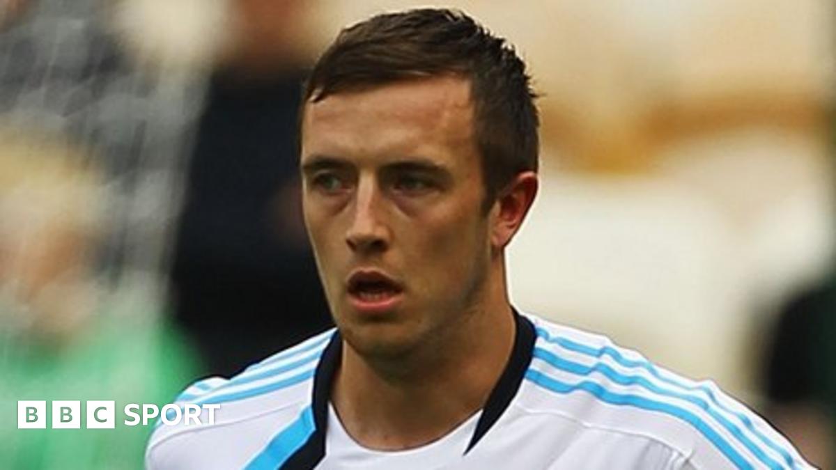 Blackpool sign Liverpool defender Danny Wilson - BBC Sport