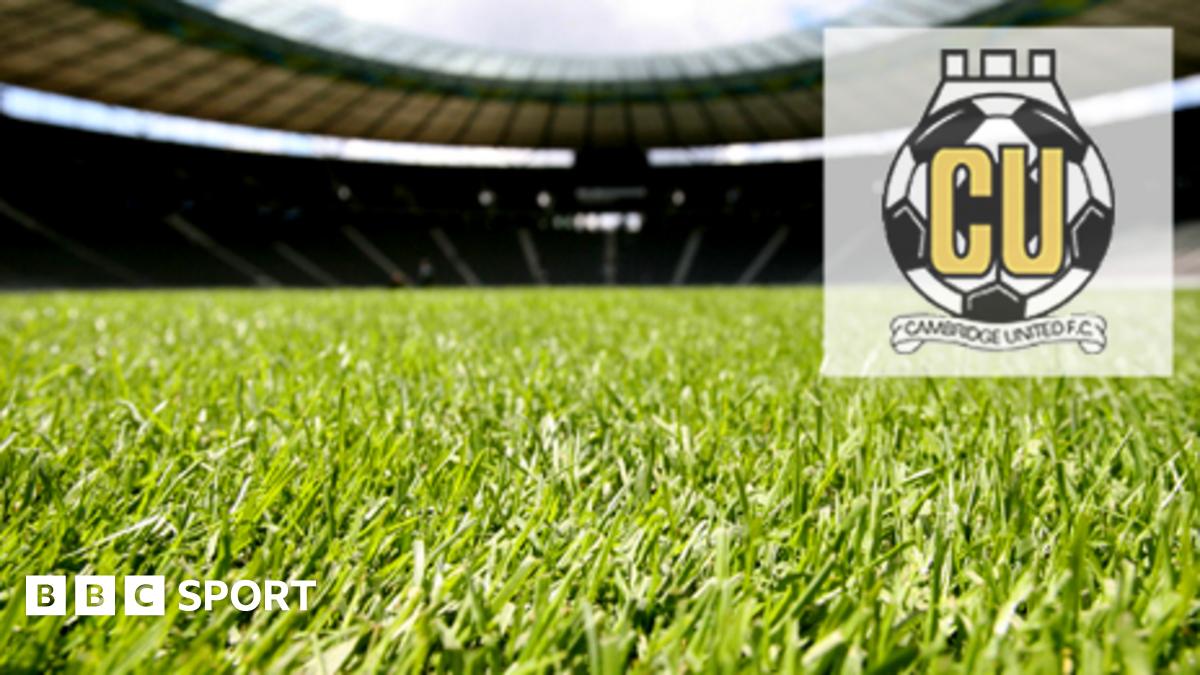 Issaga Diallo: Cambridge United sign midfielder on free transfer - BBC ...