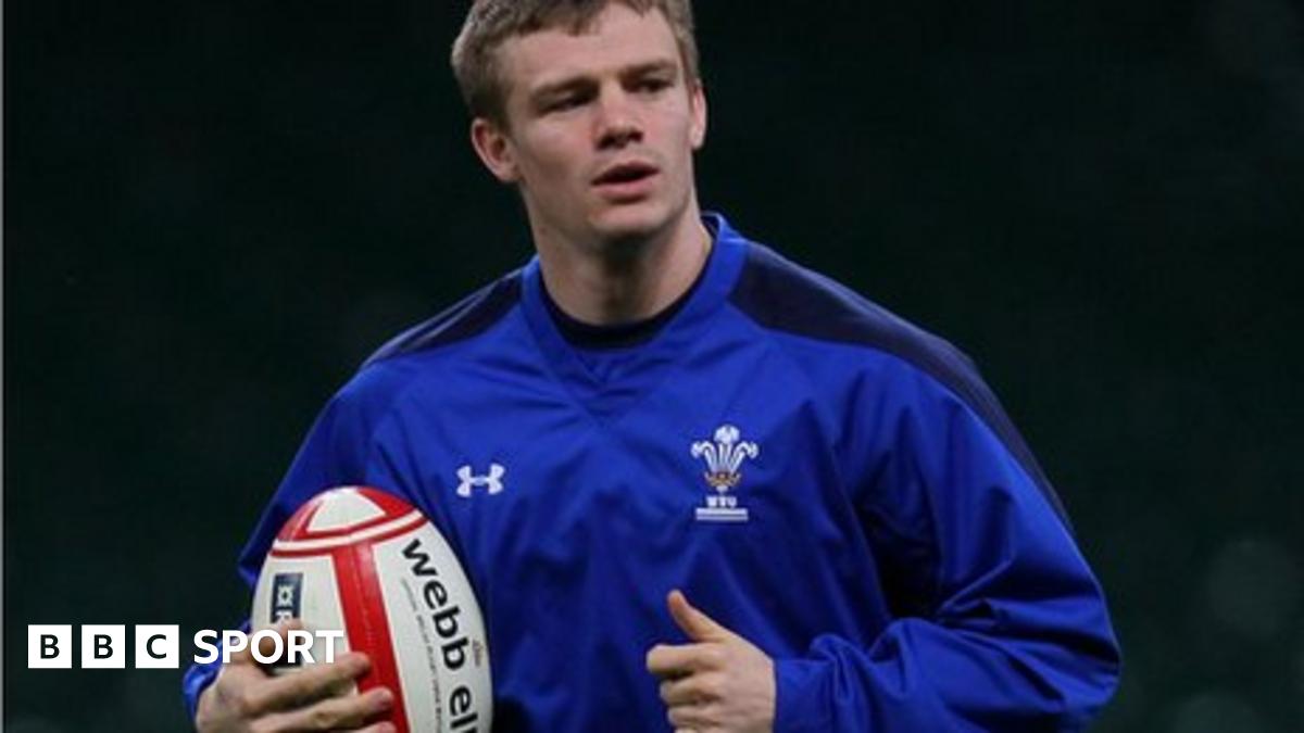 Sale's Dwayne Peel, Marc Jones & Nick Macleod sign new deals - BBC Sport