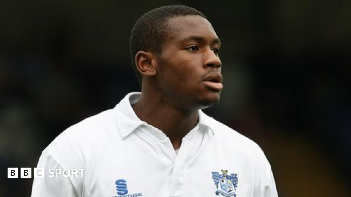 Lenell John-Lewis and Joe Skarz sign new Bury contracts - BBC Sport