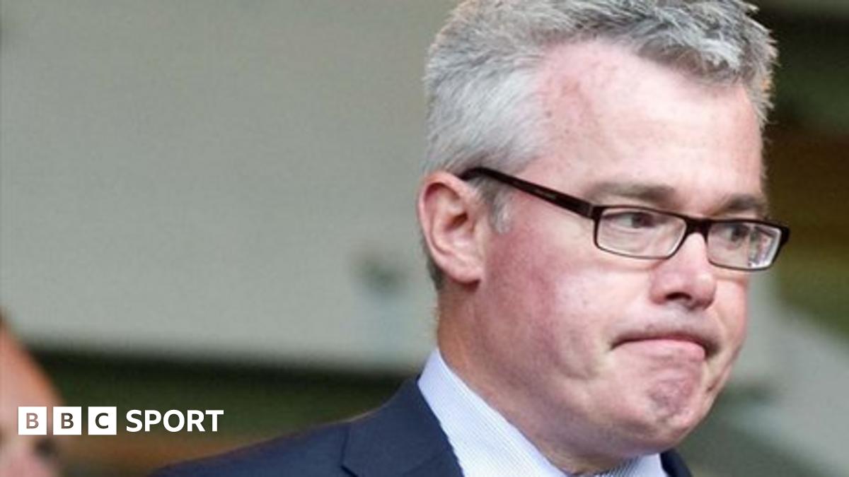 Former director Paul Murray meets Rangers' administrators - BBC Sport