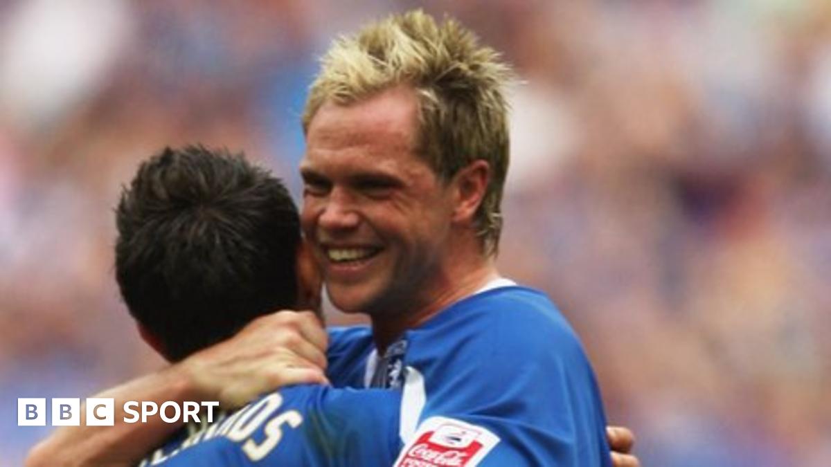 Simon King eager for extended run at Gillingham - BBC Sport