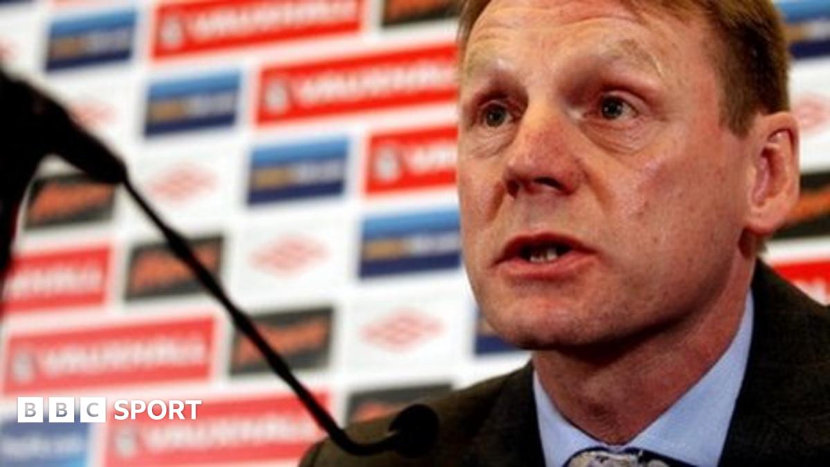 England boss Stuart Pearce waits to name new captain - BBC Sport