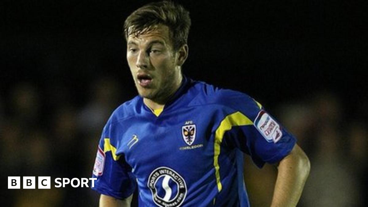 AFC Wimbledon midfielder Max Porter set for Newport loan move - BBC Sport