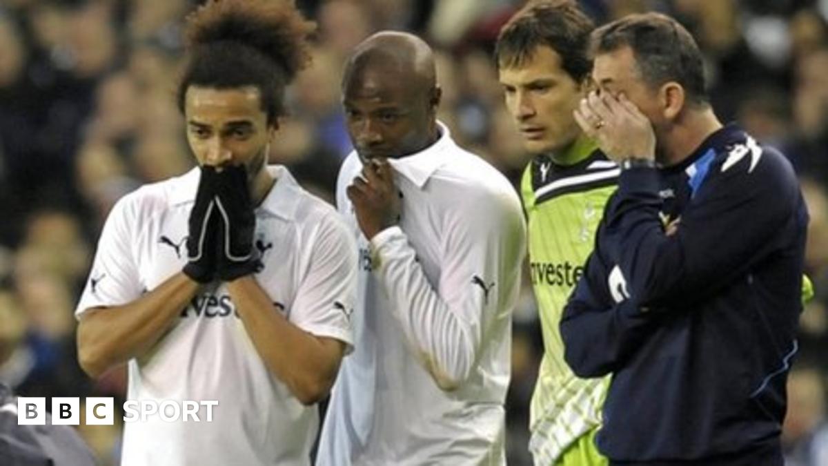 Fabrice Muamba: Football unites after Bolton player's collapse - BBC Sport