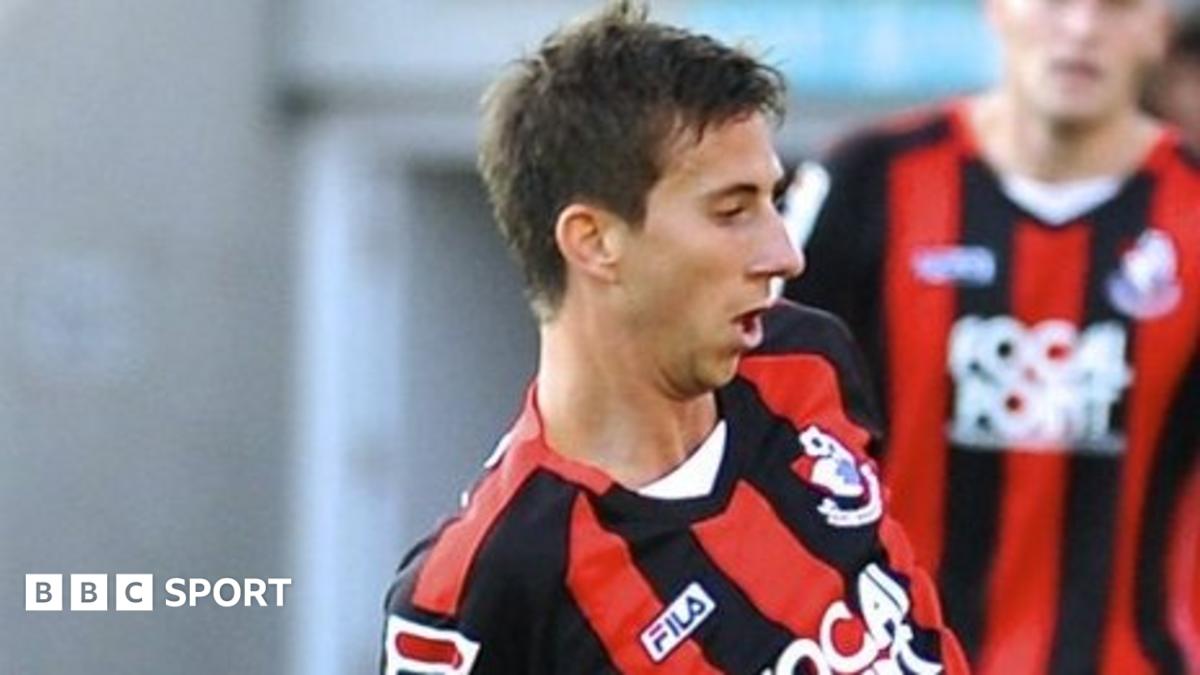 AFC Bournemouth midfielder Wes Fogden out for up to six months - BBC Sport