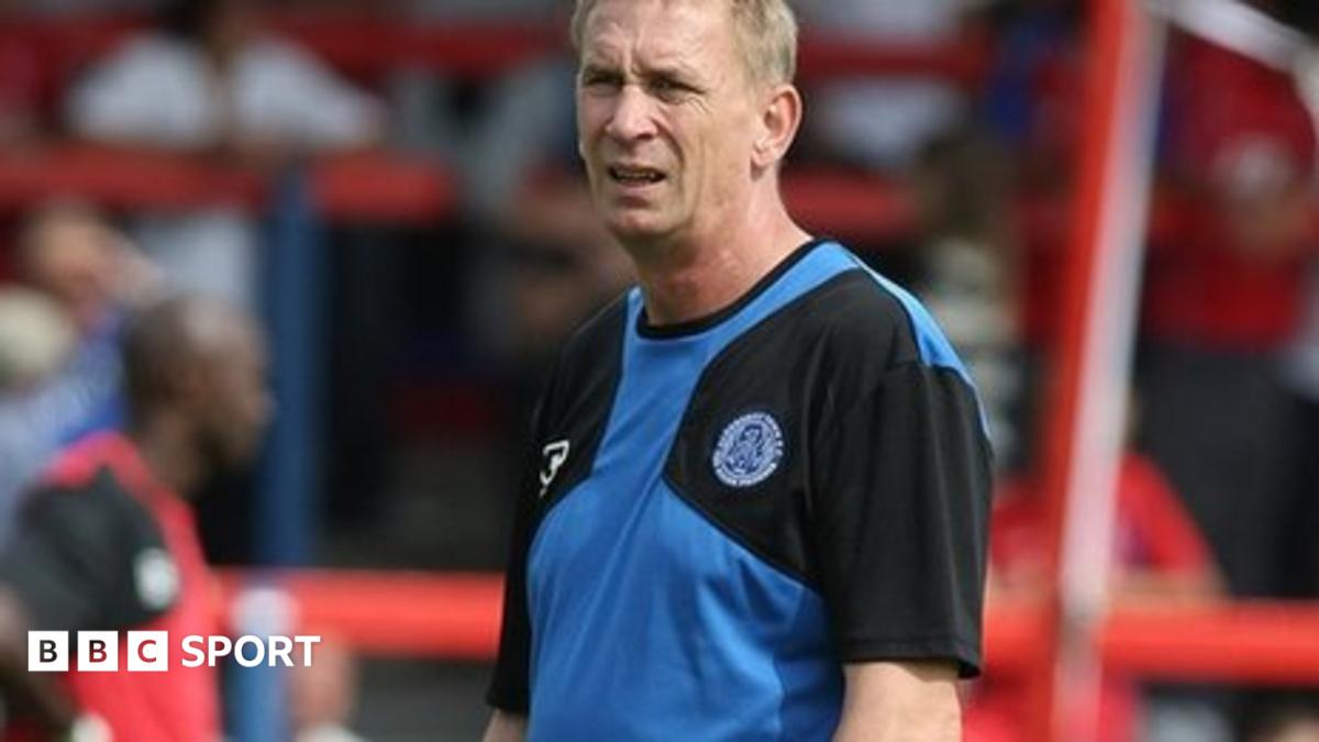 Alan Knight returns to Portsmouth as coach - BBC Sport