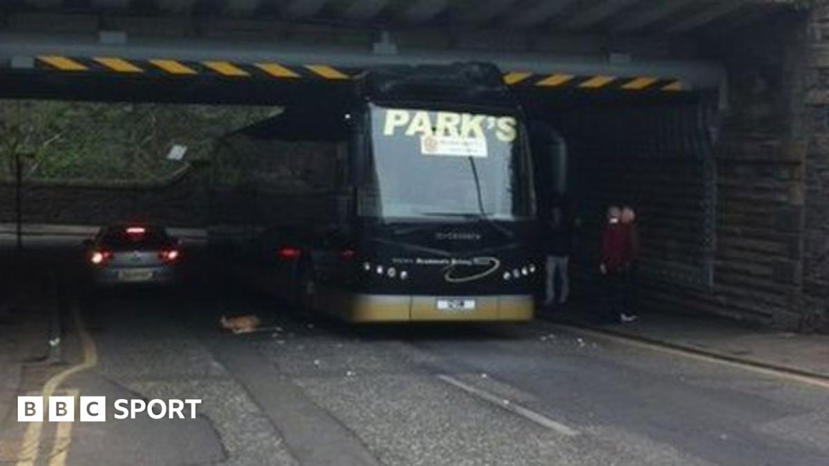 Motherwell team bus in Edinburgh bridge mishap - BBC Sport