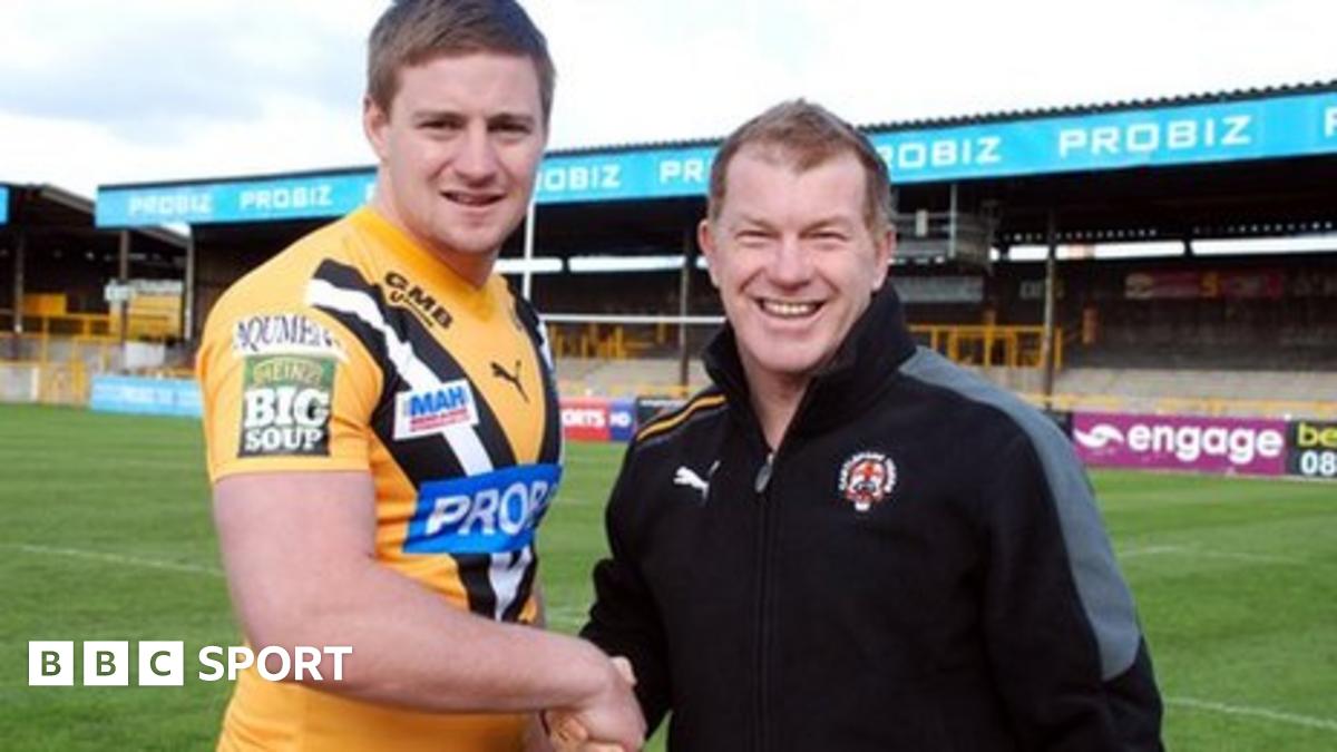 Jacob Emmitt agrees new Castleford deal - BBC Sport