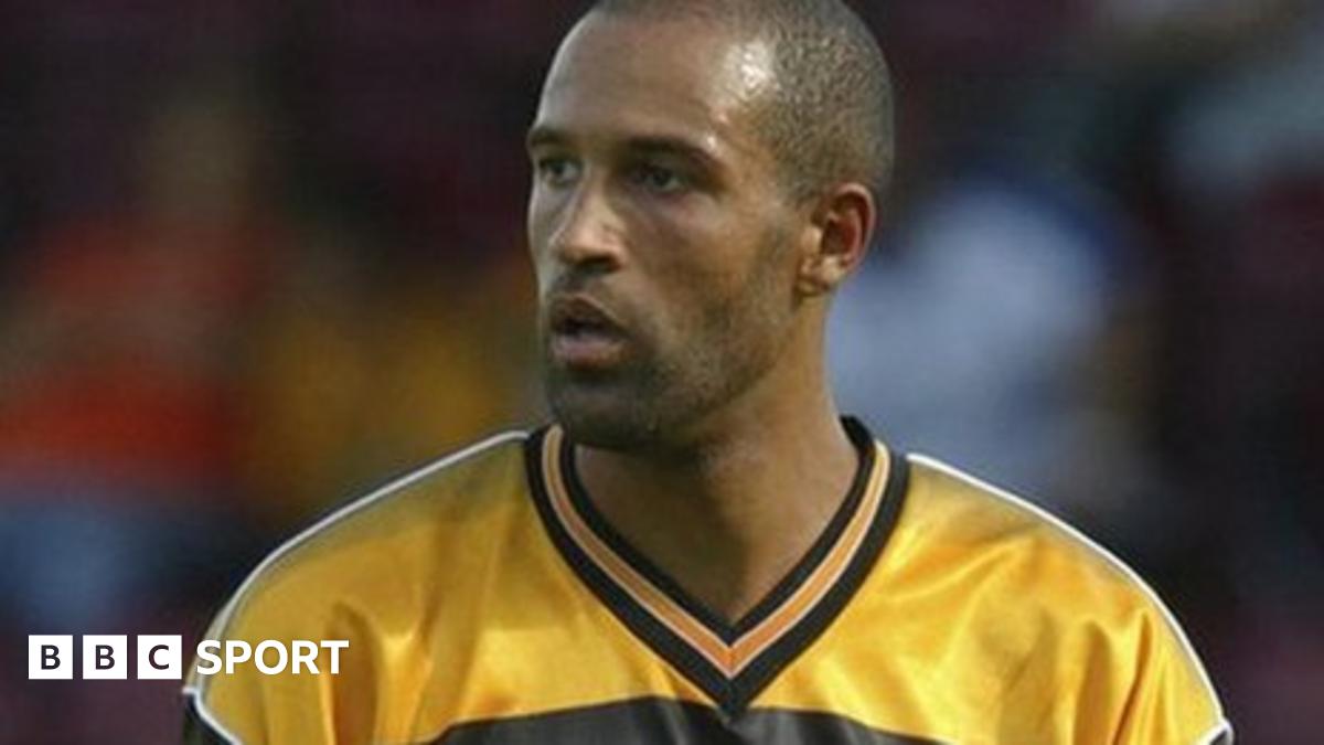 Jason Lee to be sole Boston United manager next season - BBC Sport