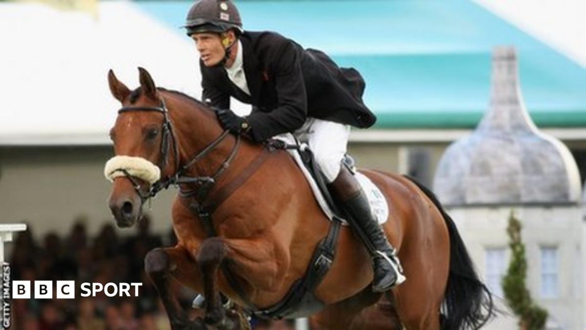 William Fox-Pitt shines at Kentucky as he eyes Grand Slam - BBC Sport