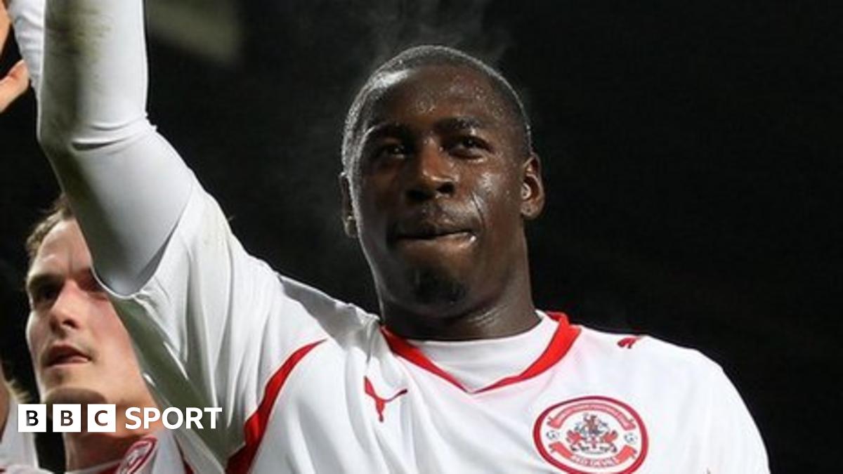 Defender Pablo Mills among six released by Crawley Town - BBC Sport