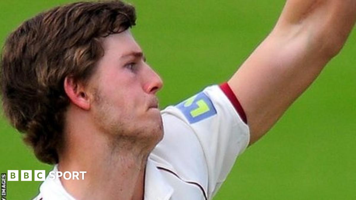 Craig Meschede haul but Durham survive against Somerset - BBC Sport