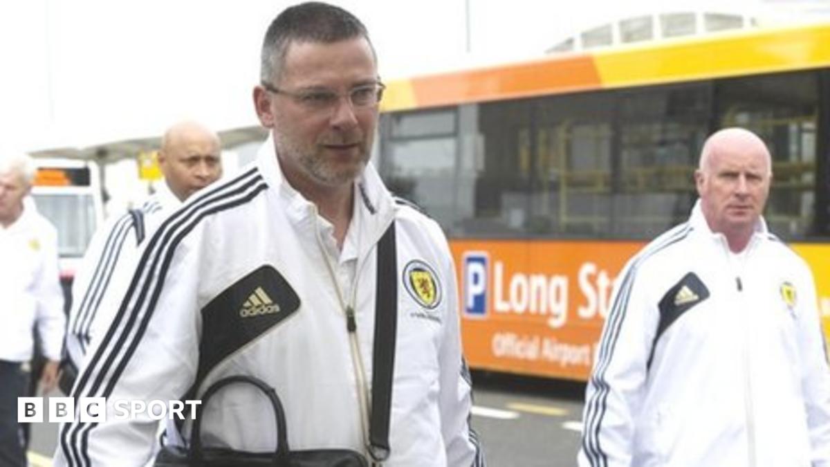 Peter Houston signals start of Scots' World Cup build-up - BBC Sport