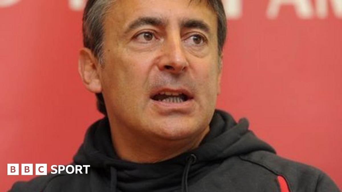 Scarlets 'likely' to lose coach Nigel Davies to Gloucester - Emyr Lewis ...