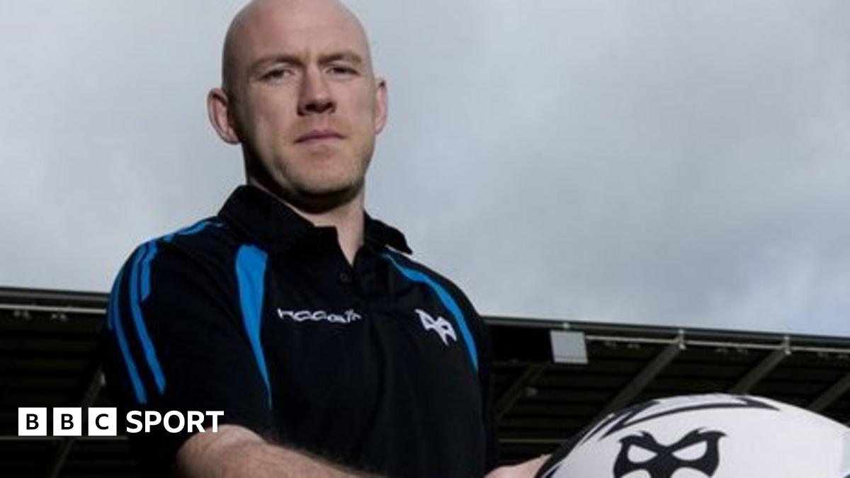 Ospreys coach Steve Tandy hails Johnson and Holley - BBC Sport