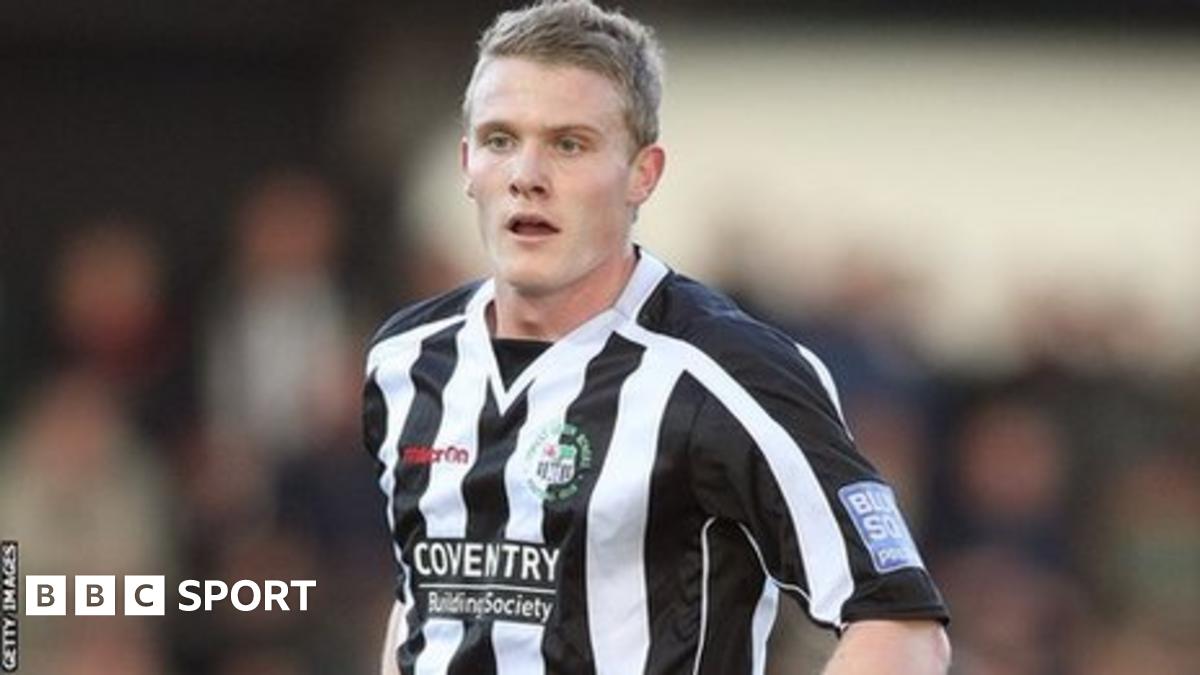 Forest Green Rovers hand deals to Yan Klukowski and Kieron Forbes - BBC ...