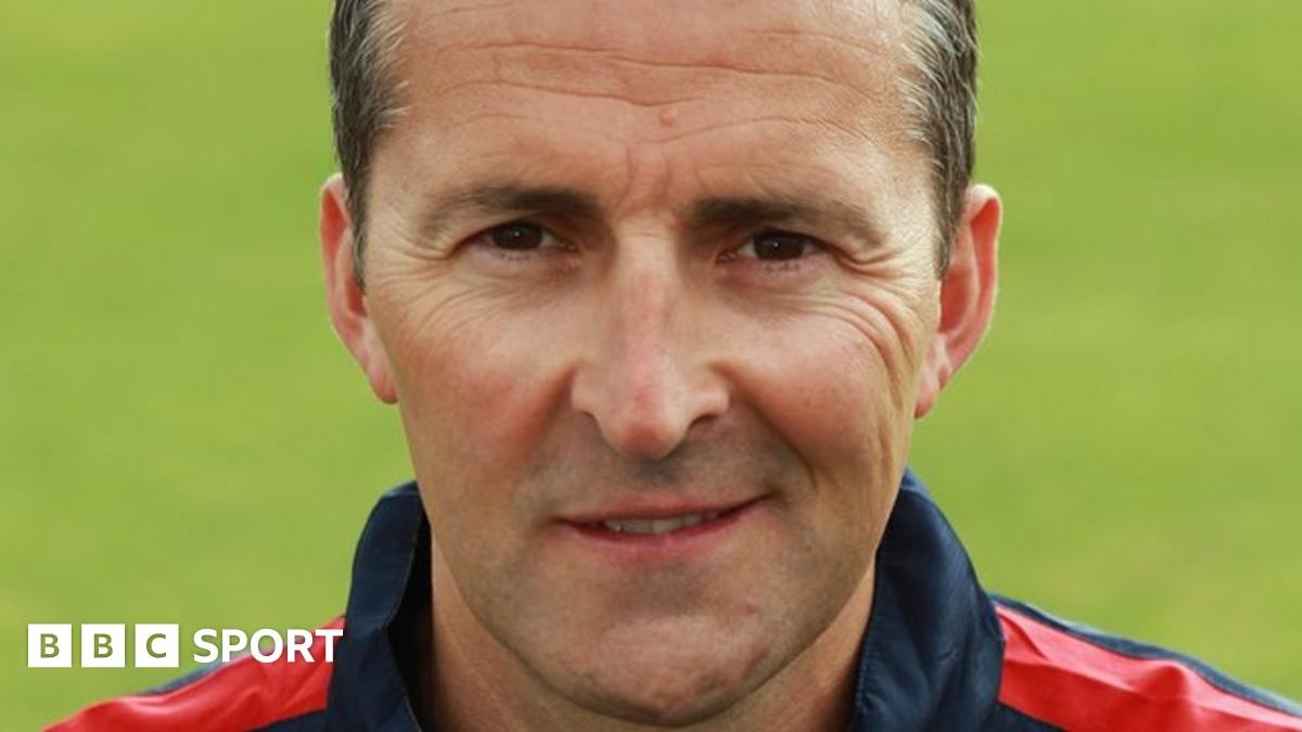 Paul Grayson: Essex coach planning to give youth a chance - BBC Sport