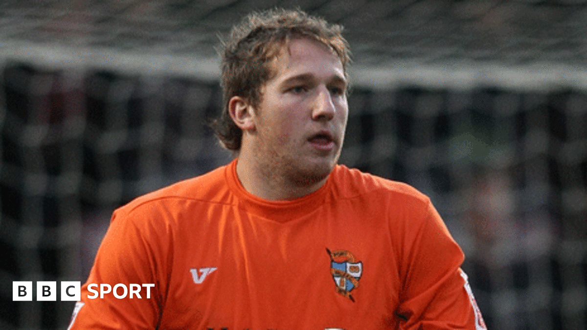 Telford interested in ex-Port Vale keeper Chris Martin - BBC Sport