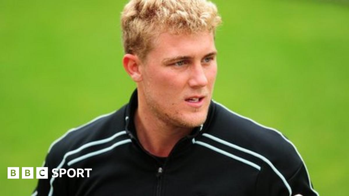 Rory Hamilton-Brown stands down as Surrey captain - BBC Sport