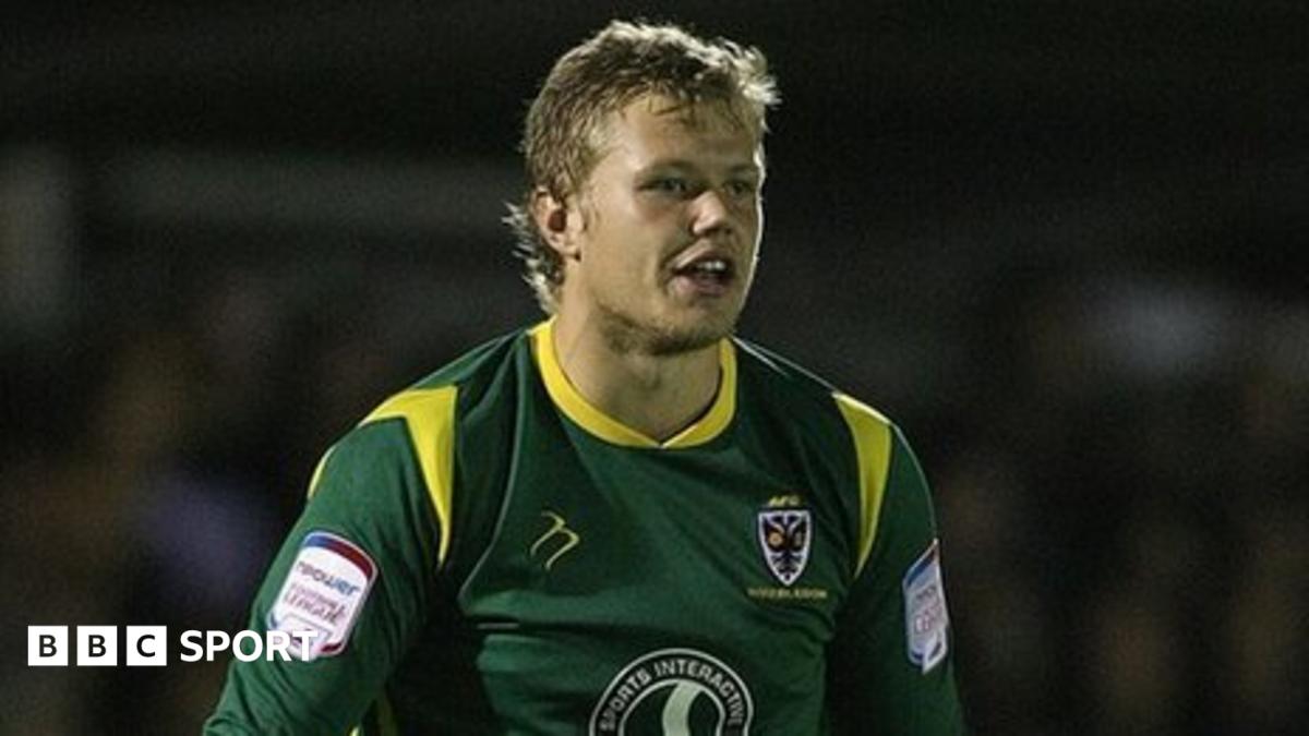 Seb Brown signs new AFC Wimbledon contract - BBC Sport