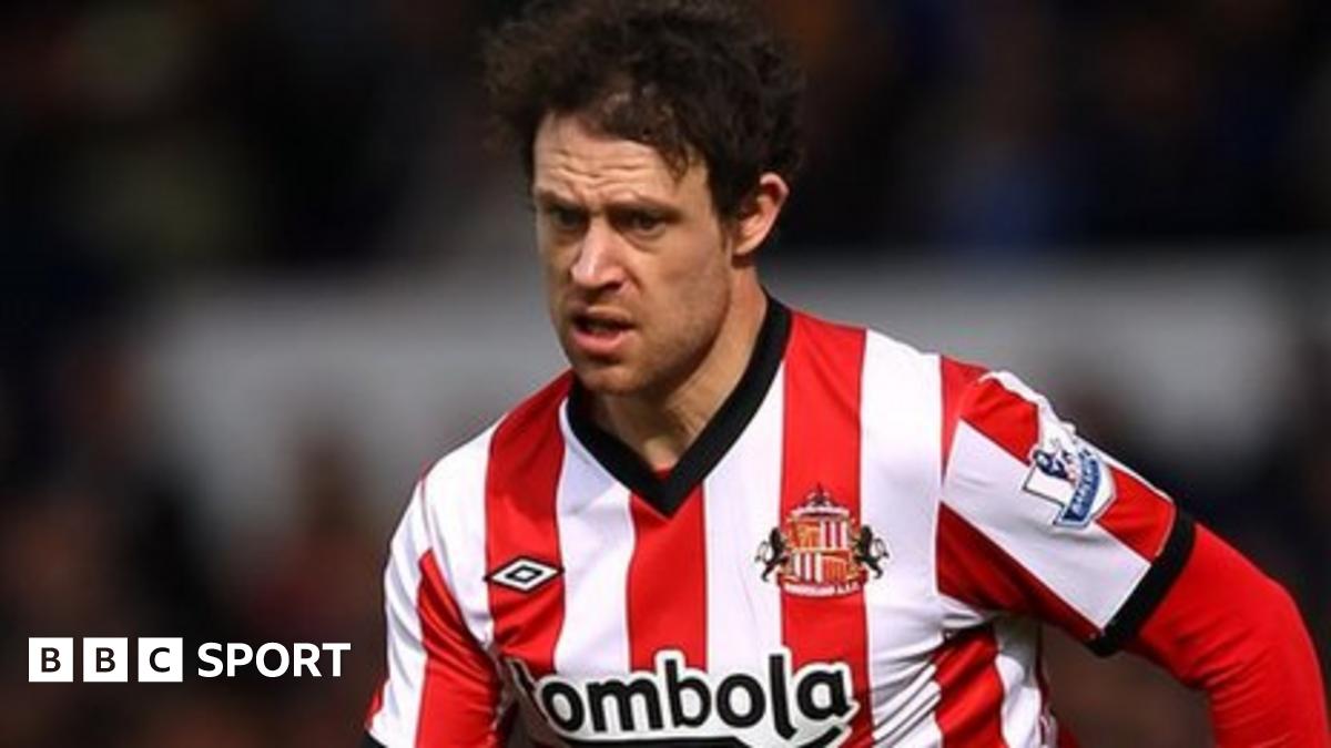 Wayne Bridge joins Brighton from Man City on a season-long loan - BBC Sport