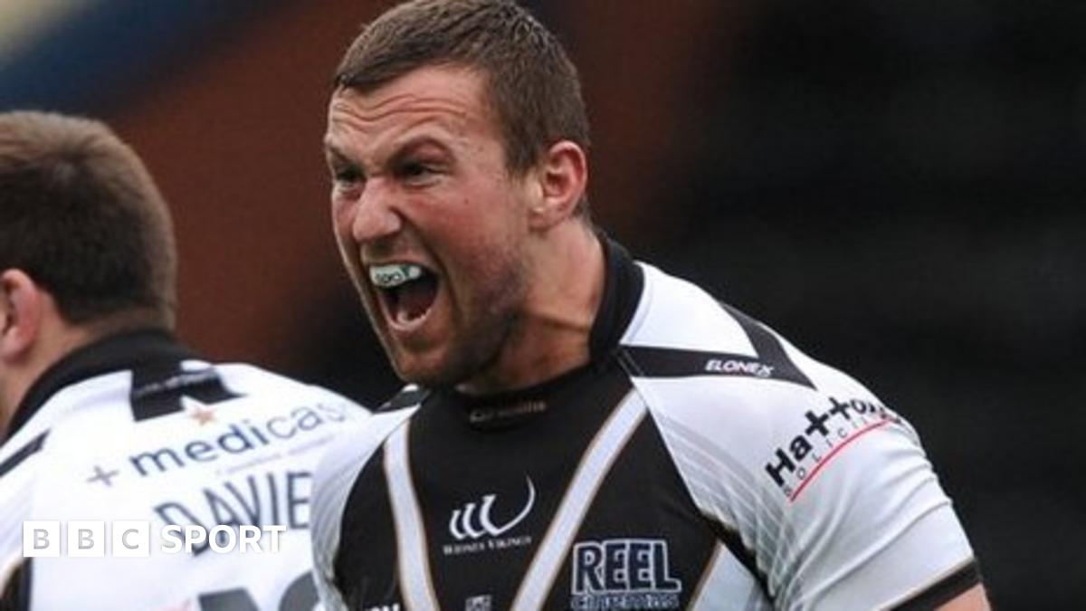 Steve Pickersgill handed new deal by Widnes Vikings - BBC Sport