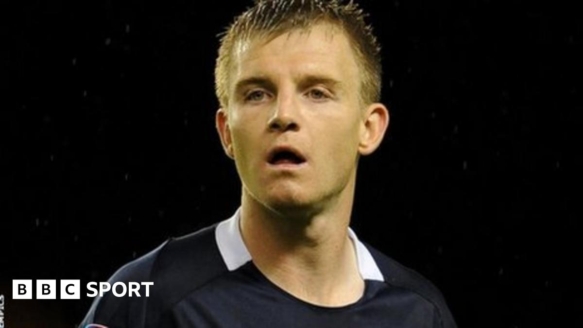 Millwall defender Tony Craig set for Brentford switch - BBC Sport