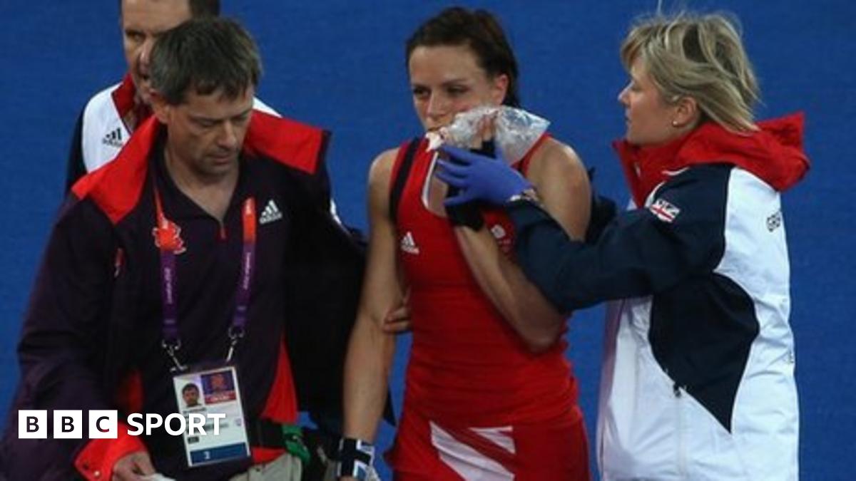 London 2012 Hockey: GB skipper Kate Walsh to return - BBC Sport