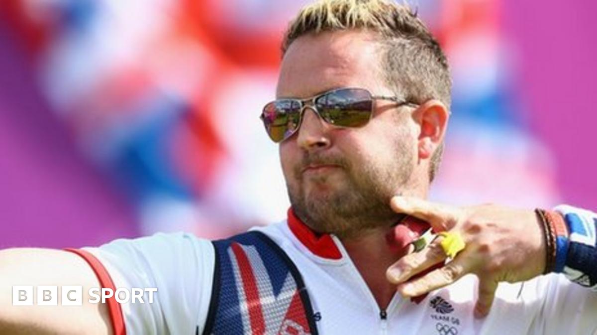 Olympic archery: Larry Godfrey through to last 16 at London 2012 - BBC ...