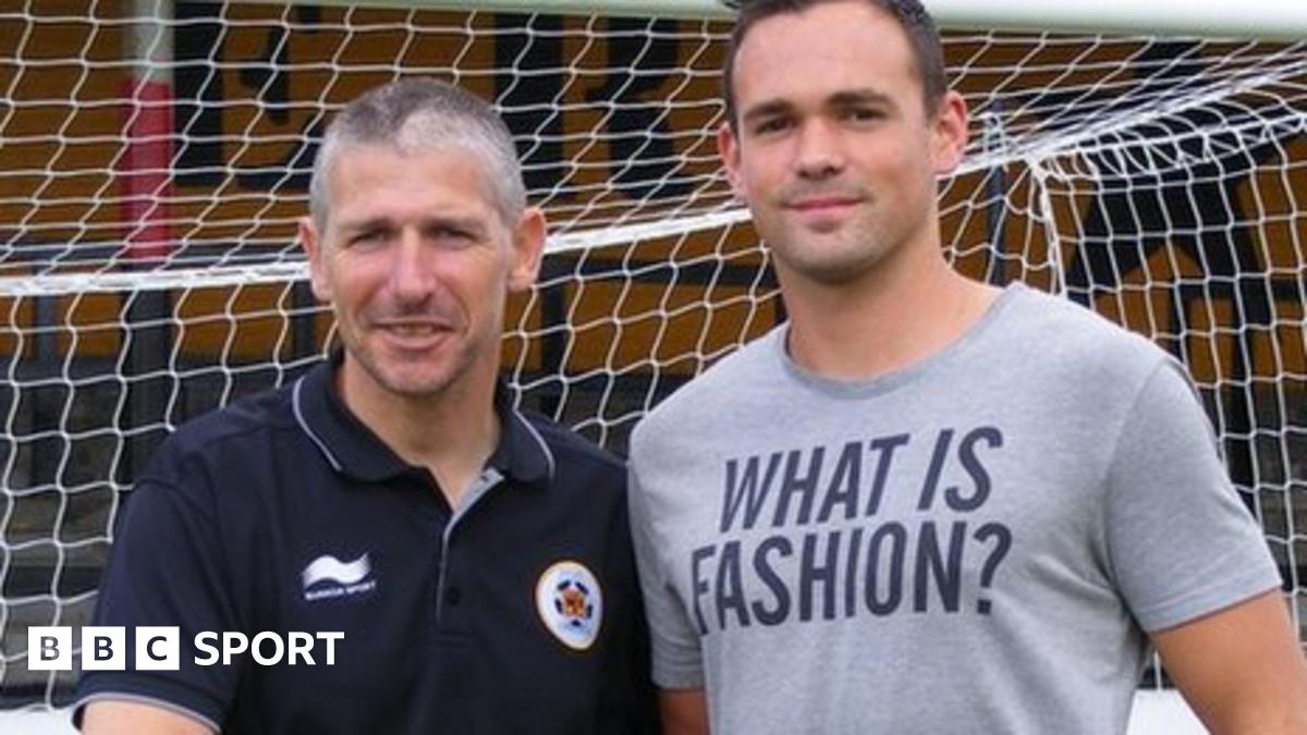 Cambridge United recruit goalkeeper Craig Ross - BBC Sport