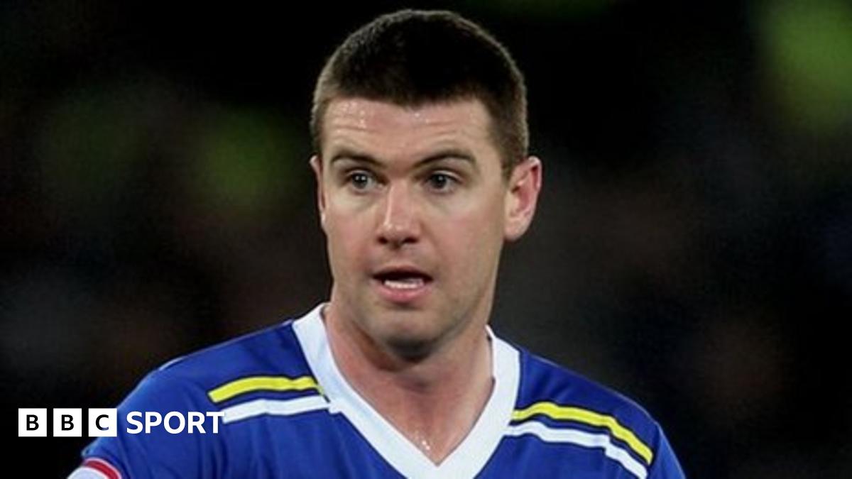 Huddersfield Town sign Anthony Gerrard from Cardiff City - BBC Sport