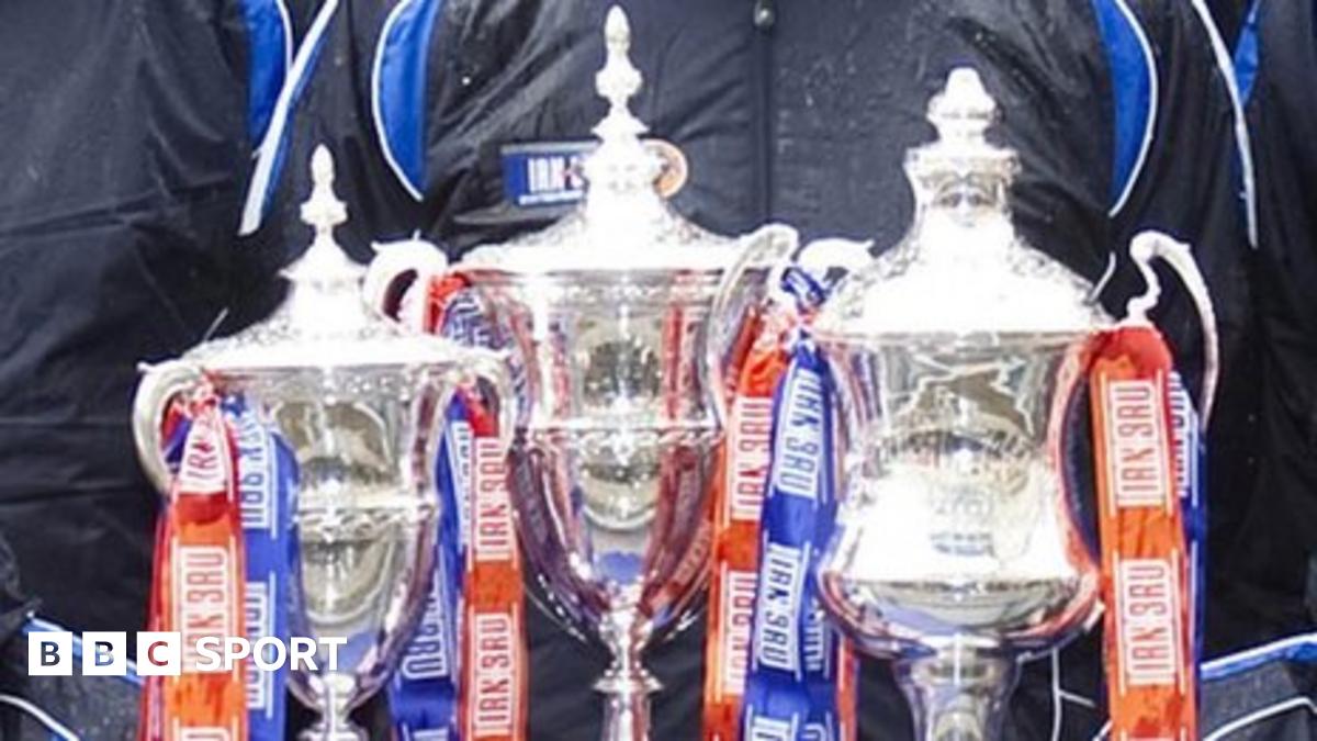 Elgin City 2-0 Peterhead - BBC Sport