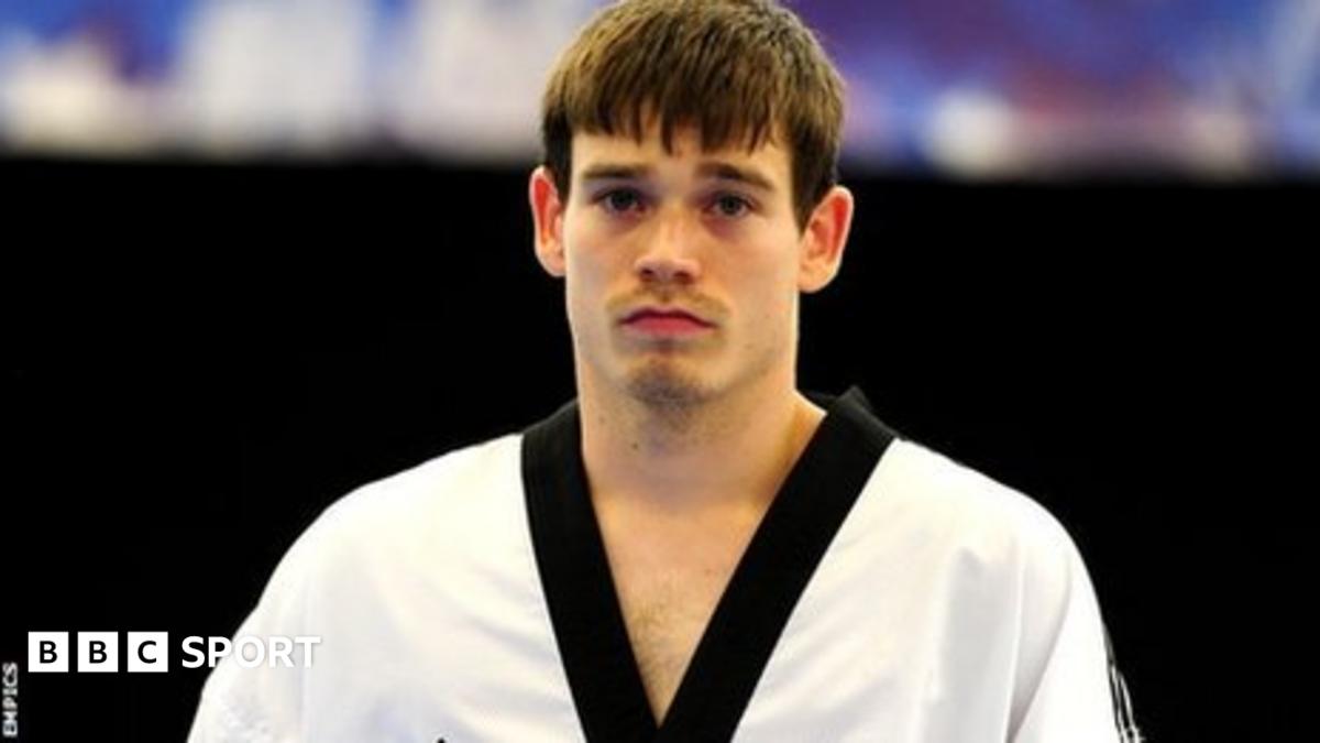 Aaron Cook cannot watch Lutalo Muhammad at London 2012 - BBC Sport