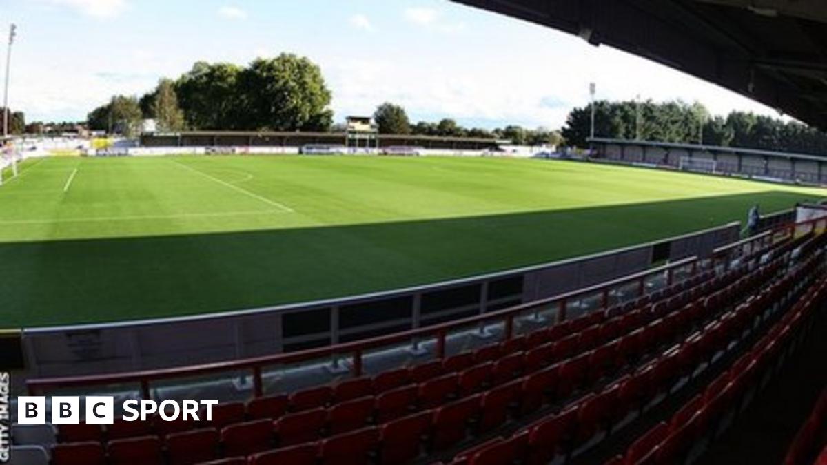 AFC Wimbledon sign forward Charlie Strutton - BBC Sport