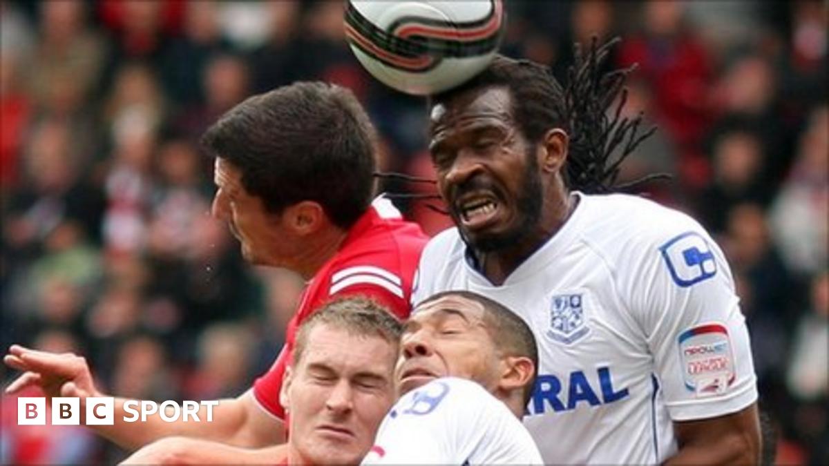 Tranmere Rovers defender Ian Goodison needs knee surgery - BBC Sport
