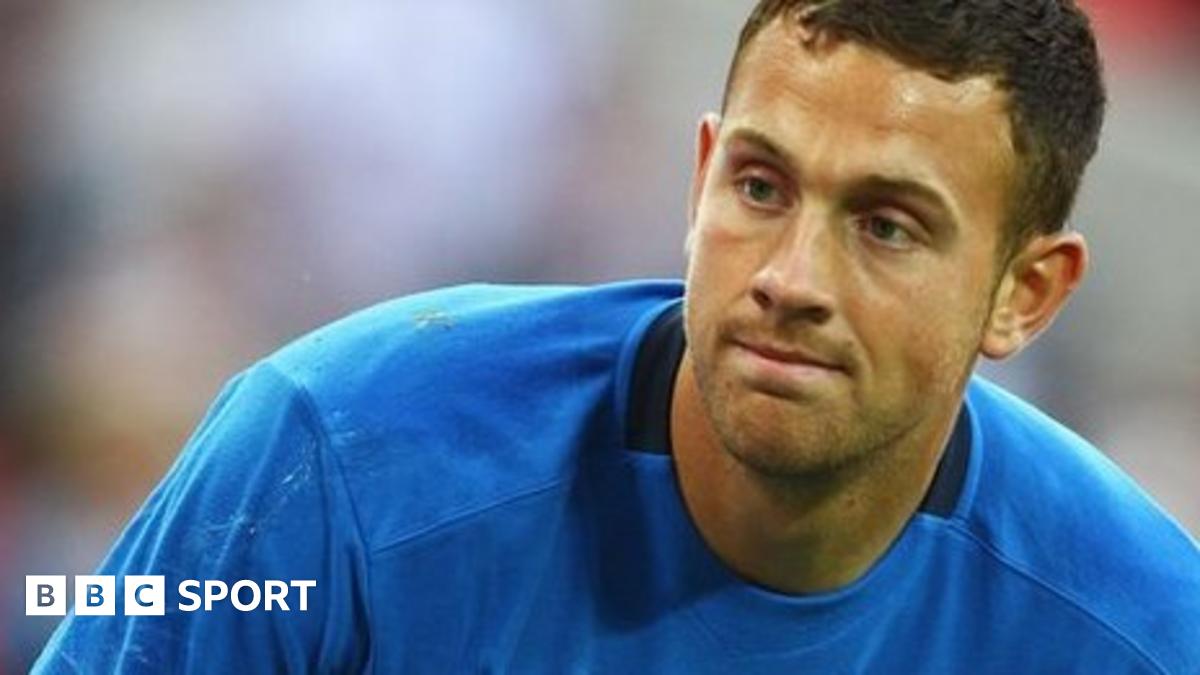 Ipswich's Scott Loach aims for John Ruddy path to England team - BBC Sport