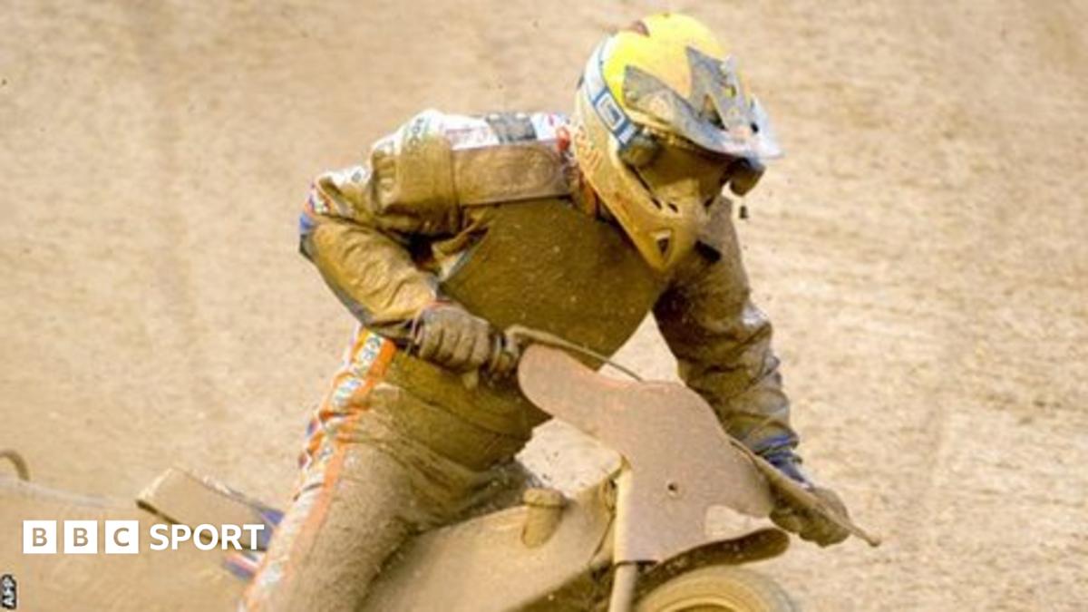 Speedway: Swindon Robins issue ultimatum to Simon Stead - BBC Sport