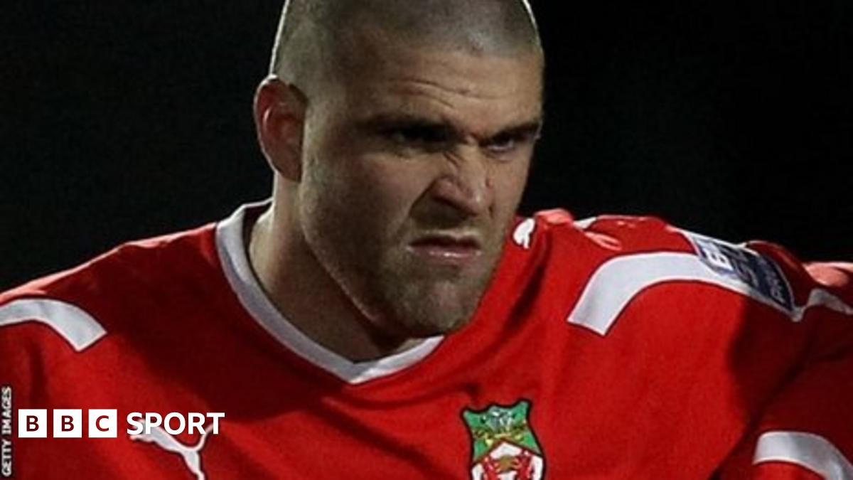 Wrexham's Mark Creighton facing lengthy injury absence - BBC Sport