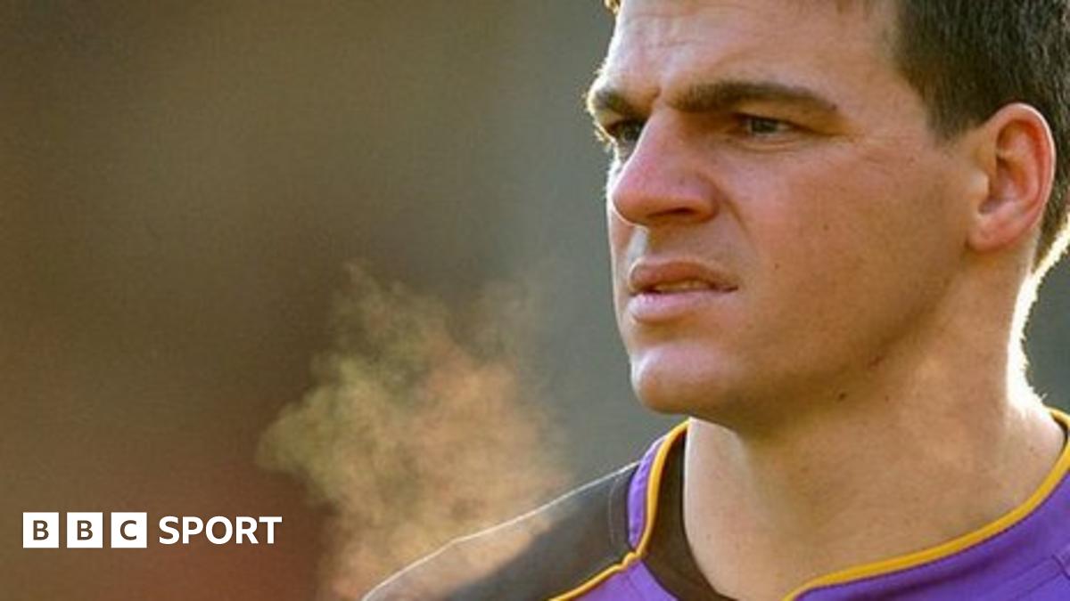 Burton Albion sign keeper Stuart Tomlinson - BBC Sport