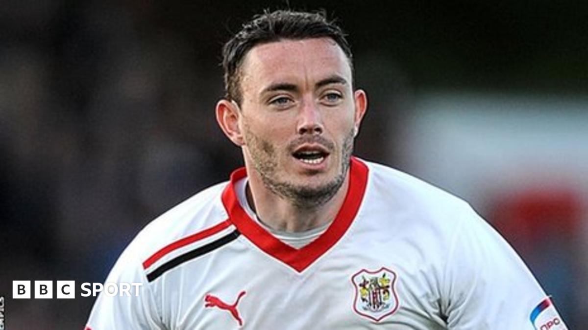 Striker Craig Reid settling in to Aldershot Town style - BBC Sport