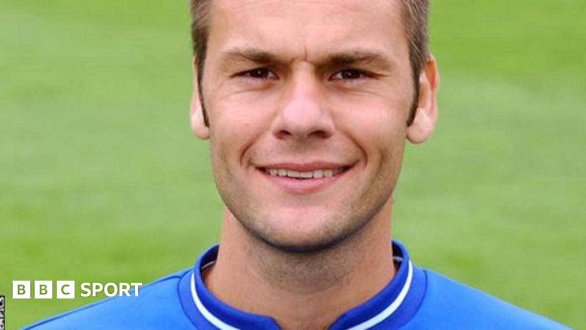 Corby Town name Chris Plummer as new boss - BBC Sport