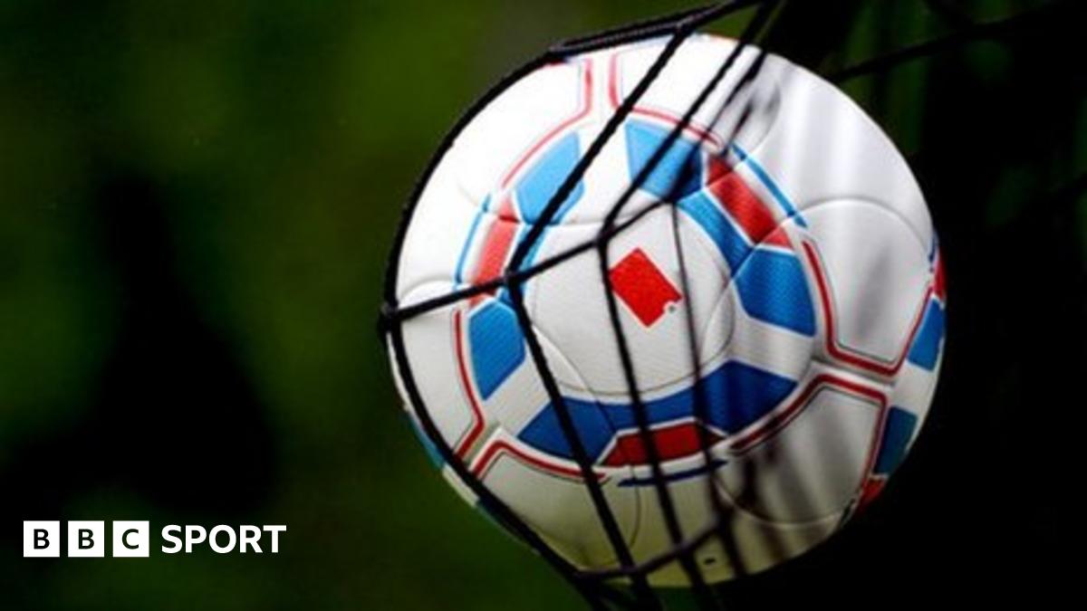 Guernsey's Belgrave Wanderers make Le Riche Cup semi-final - BBC Sport