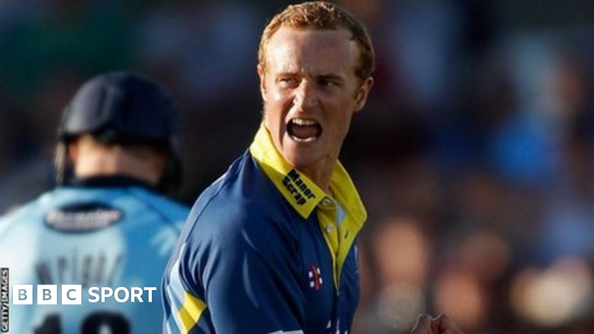 Gloucestershire: Ian Saxelby out for the rest of the season - BBC Sport