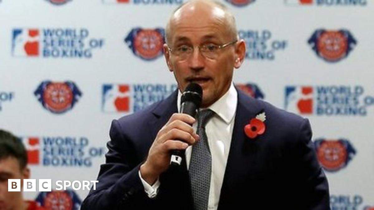 Barry McGuigan supports GB entering World Series of Boxing - BBC Sport
