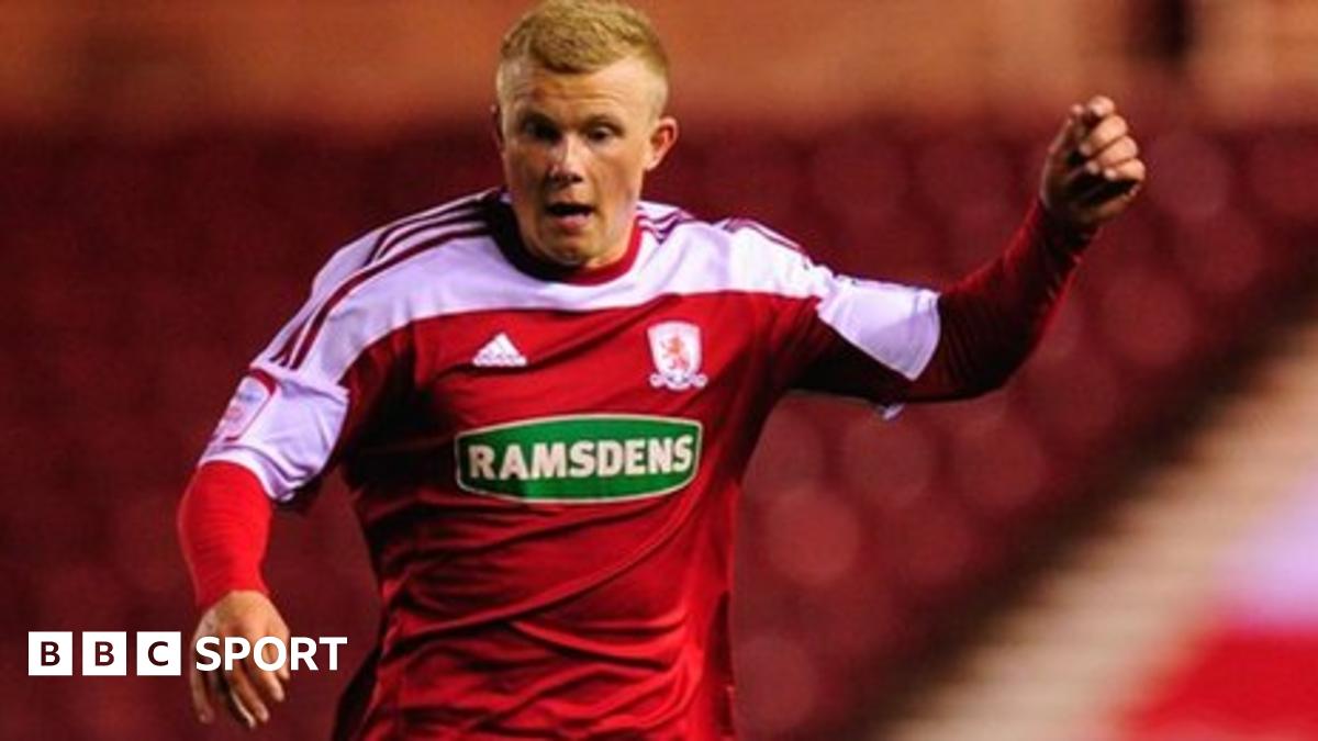 Striker Curtis Main signs new Middlesbrough contract - BBC Sport