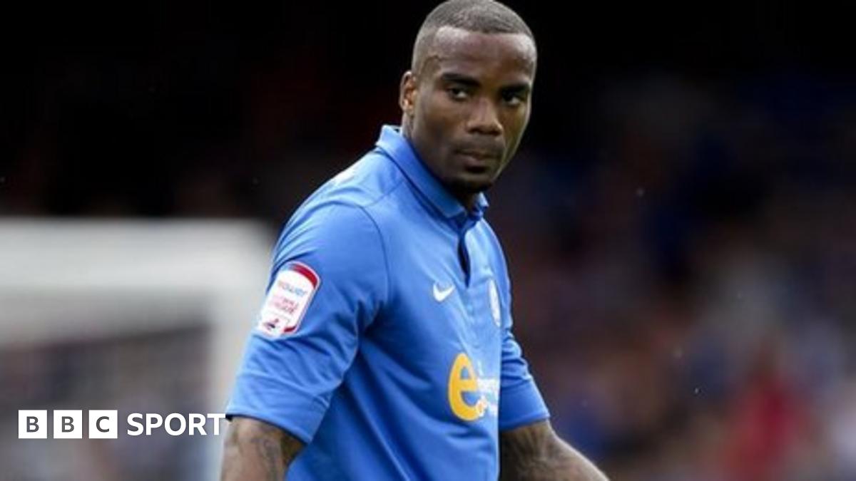 Barnsley sign Emile Sinclair on loan from Peterborough - BBC Sport