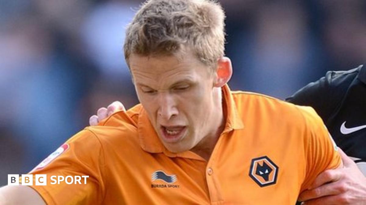 Wolves defender Christophe Berra has Watford red card rescinded - BBC Sport